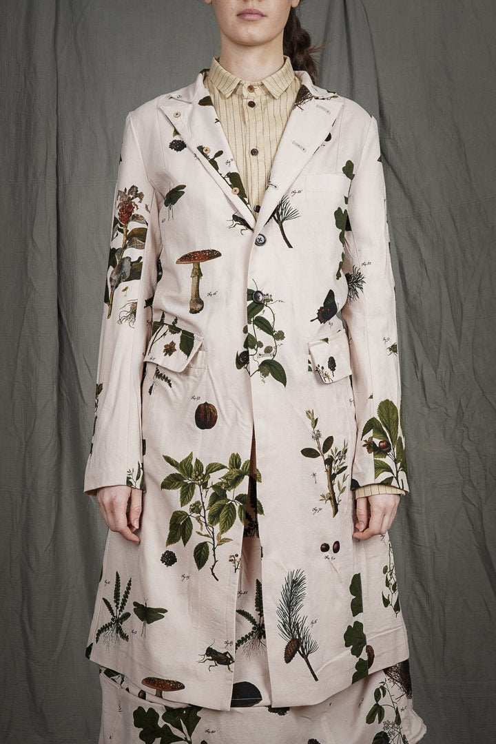 AUTOMNE VERT LEAN COAT by ALEKSANDR MANAMÏS – BOTTEGA 360
